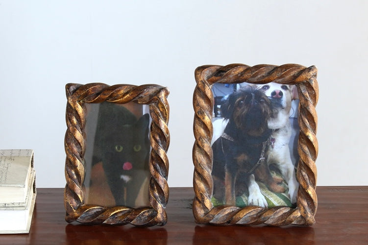 Set of 2 Sculpted Gold Twist Picture Frames - 4x6 and 5x7 — Bridge ...